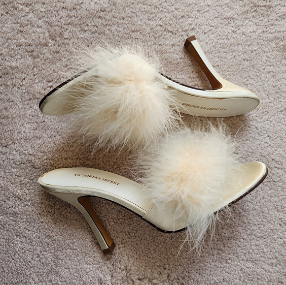 Victoria's Secret | Shoes | Victorias Secret Feathered Satin Slippers Sexy Boudoir Heels Slides ...